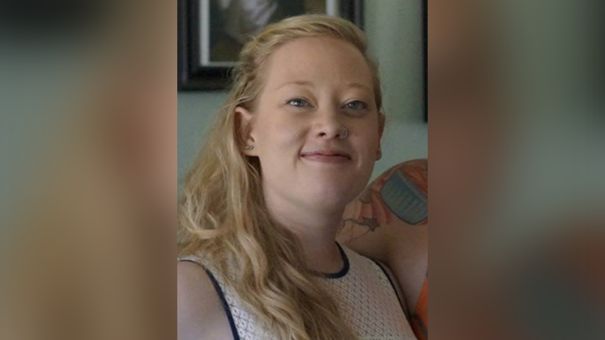 AG Pam Bondi warns Minnesota protesters after ICE shooting: 'Do not ...